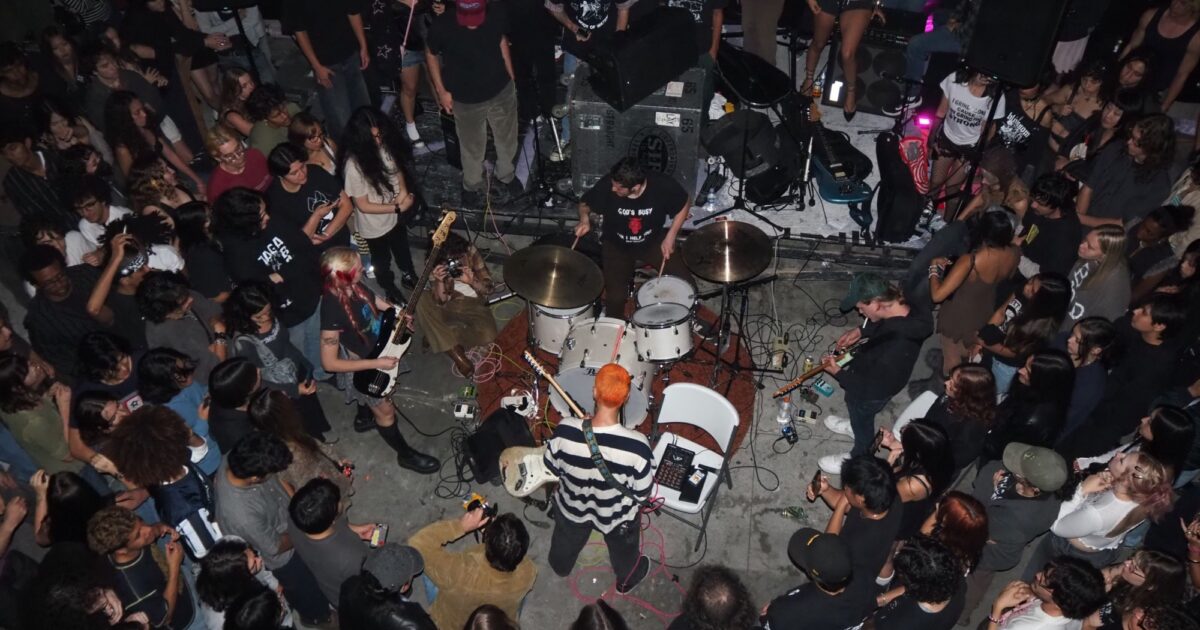 They Are Gutting A Body Of Water | Paradiso