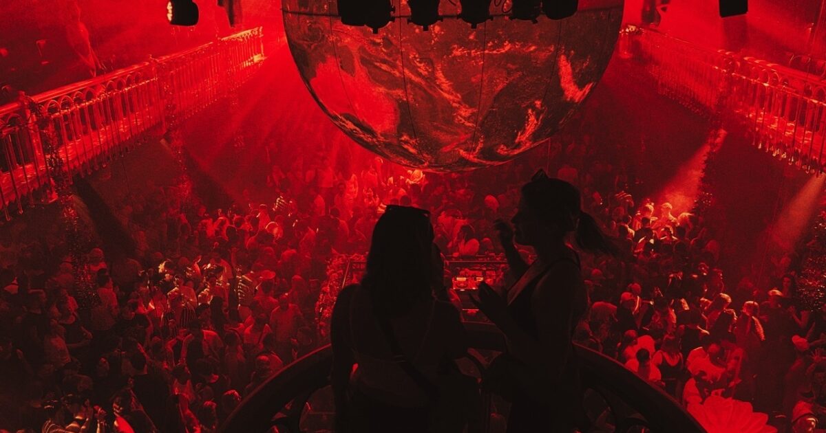 FPQXL: Pits of Pop Pride Edition | Paradiso