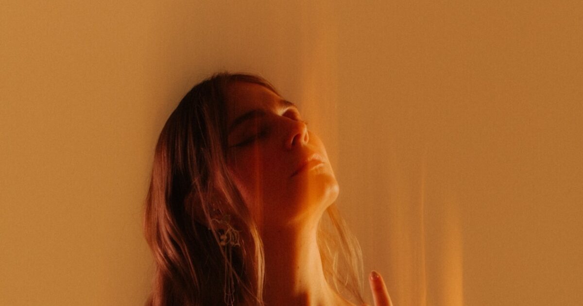 Nicky Elisabeth All Night Long | Paradiso